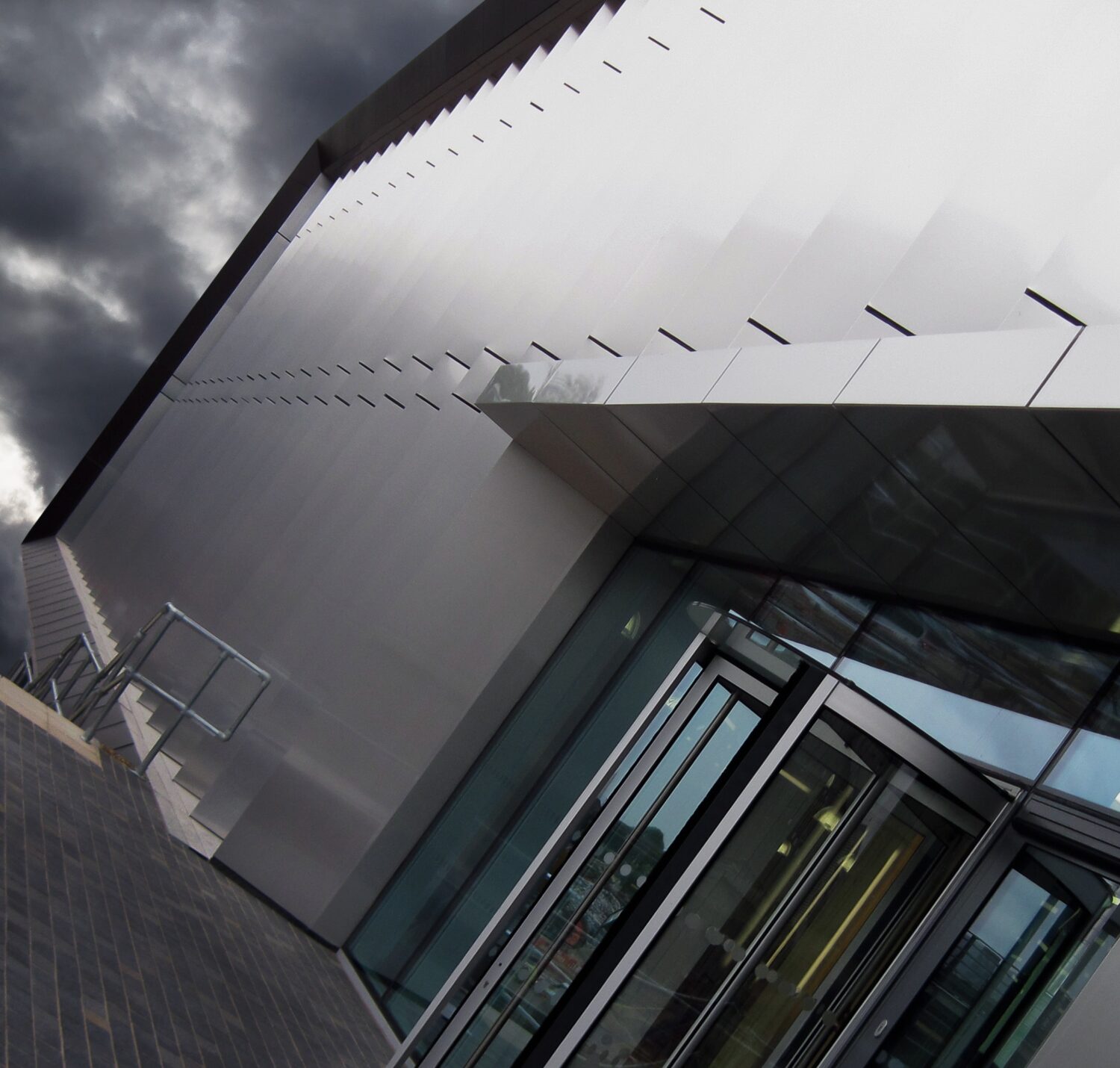 ACM Rainscreen Cladding | Sky Health & Fitness Project