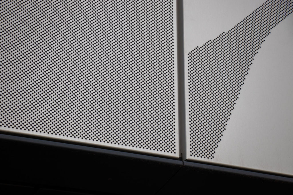 Fins, perforations, balconies and etching - Sotech Optima